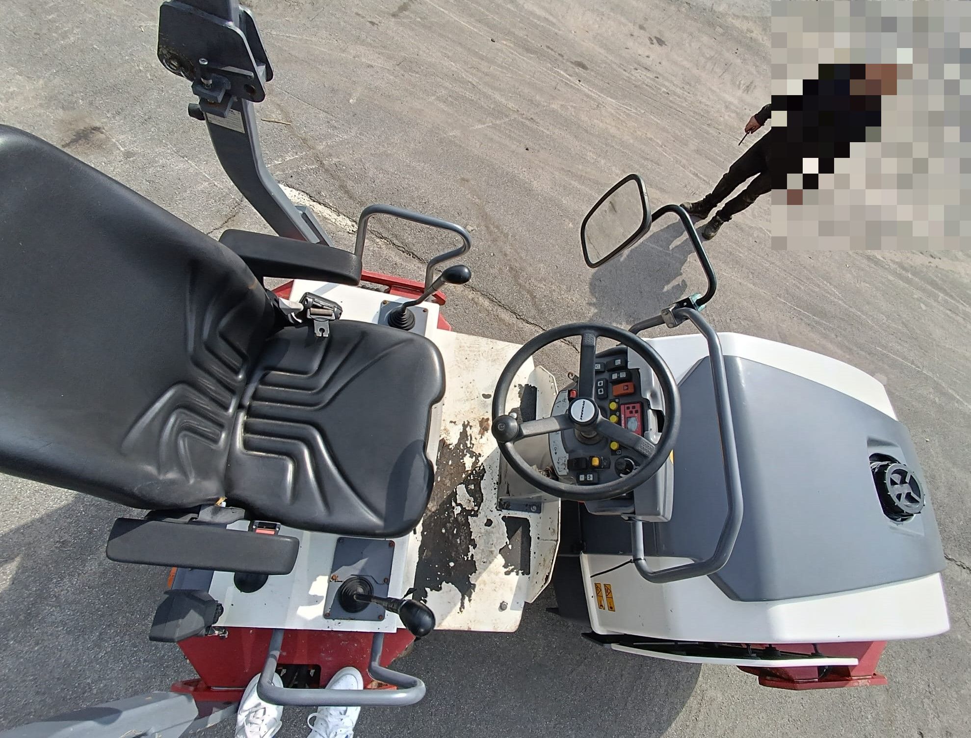 DYNAPAC CC1300 - Roadcon international