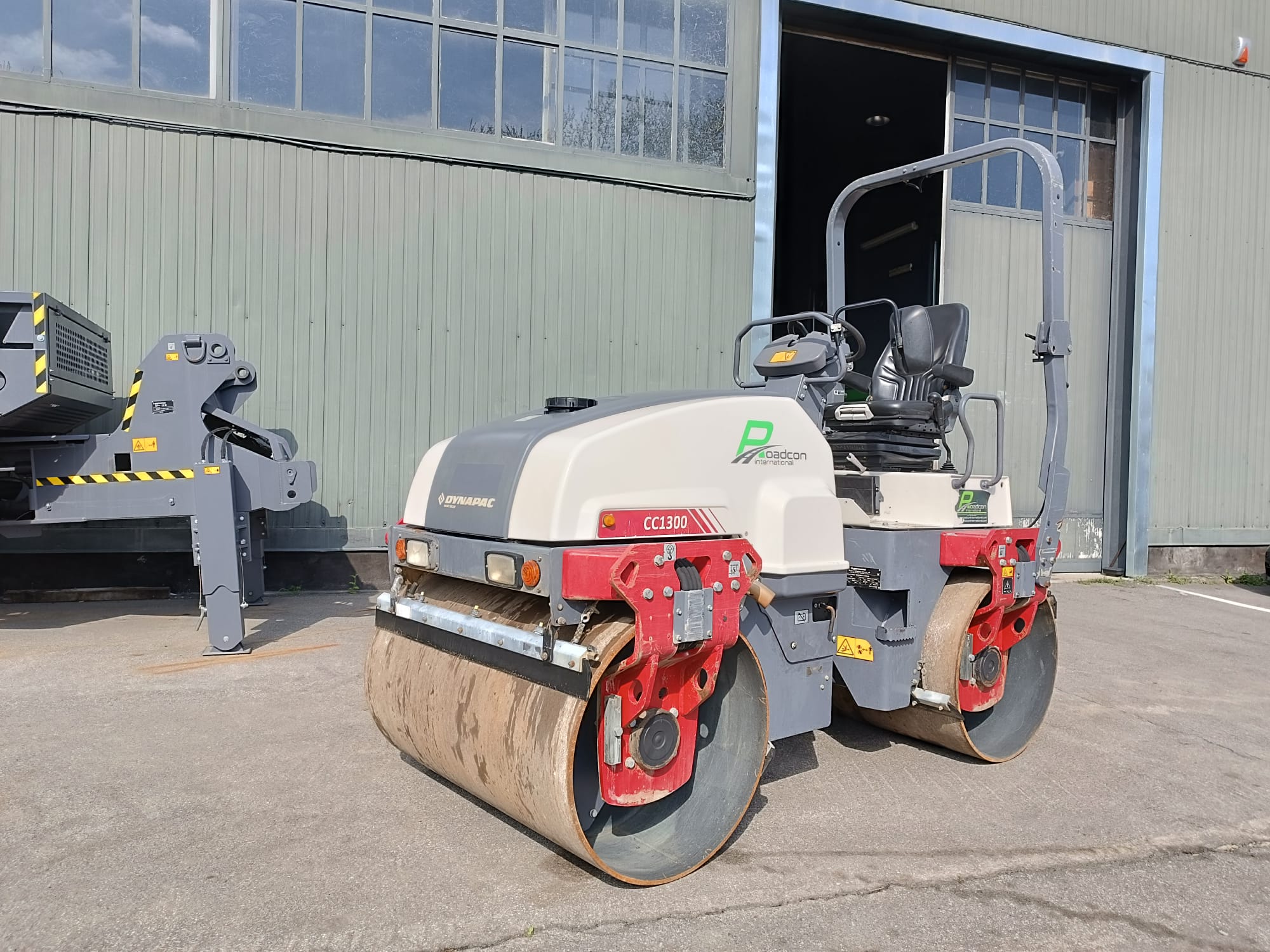 DYNAPAC CC1300 - Roadcon international